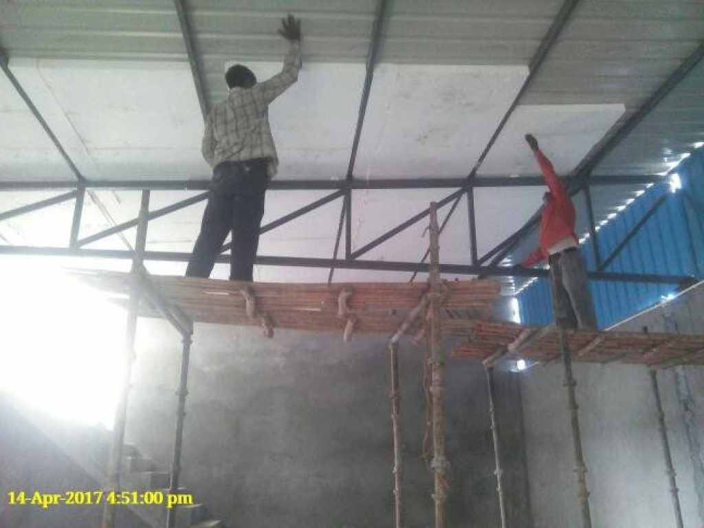 UNDER DECK ROOF INSULATION WITH KOOLSHEETS - Econaur